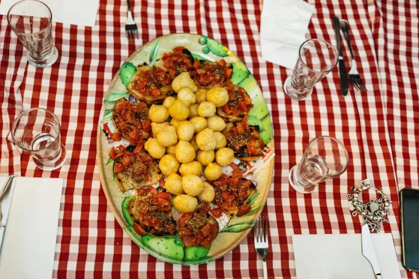Naples: Pizza-Making Workshop with Drink and Appetizer - What’s Included and Practical Tips
