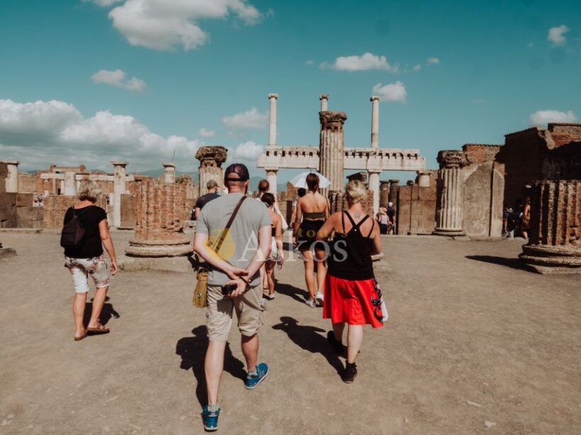 Naples: Pompeii and Mount Vesuvius Entry Tickets and Tour - Exploring the Pompeii and Mount Vesuvius Tour: An Authentic Day in Campania