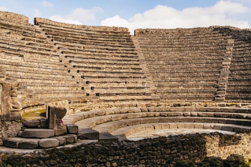 Naples: Pompeii and Mt. Vesuvius with Lunch and Wine Tasting - FAQs