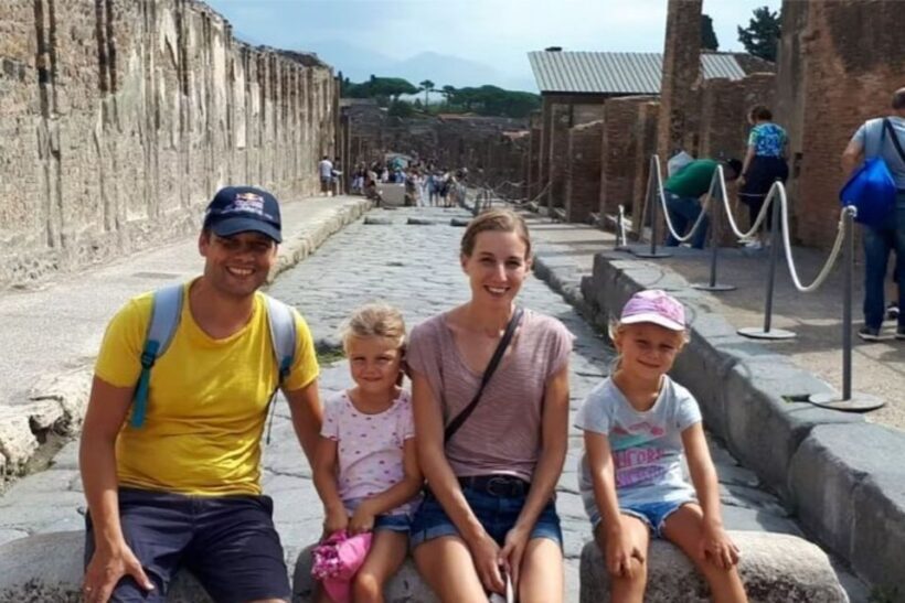 Naples: Private custom tour with a local guide - The Sum Up