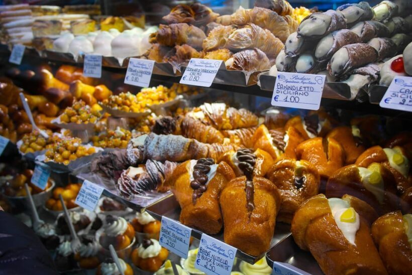 Naples: Private Food Tasting Tour with Local Guide - Key Points