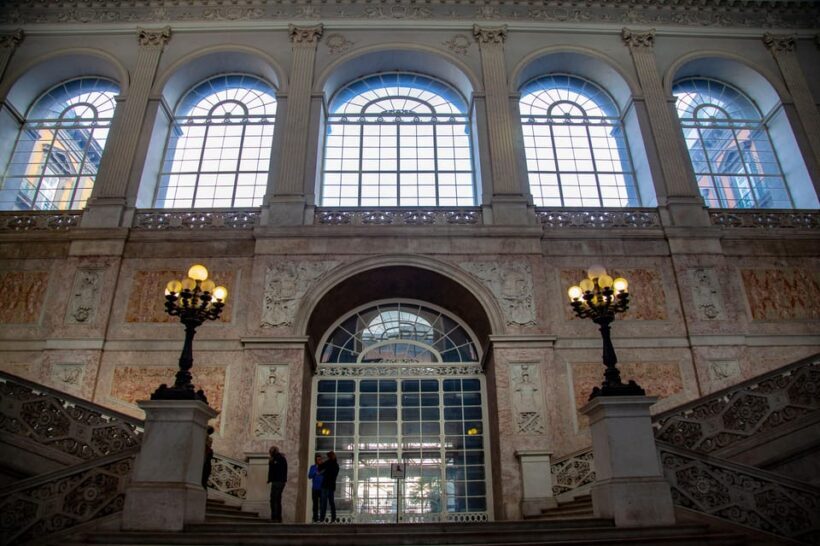 Naples: Royal Palace and Spanish Quarter Guided Tour - Logistics and Practicalities