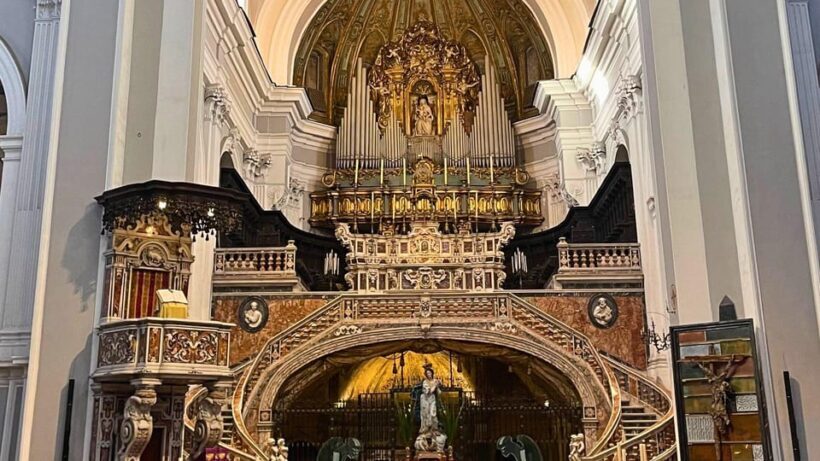 Naples: Sanità tour among ancient catacombs and folklore - Introduction