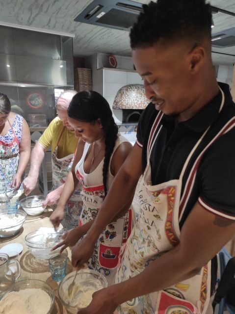 Naples: Small Group Pizza Making with Drink Included - Who Will Love This Experience?