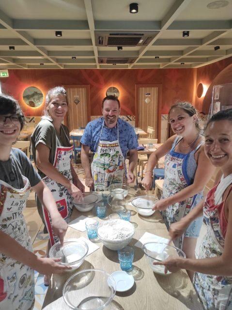 Naples: Small Group Pizza Making with Drink Included - The Practicalities