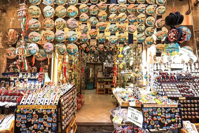 Naples Small Group Walking Tour & Street Food Experience - Piazza del Plebiscito: A Grand Finale