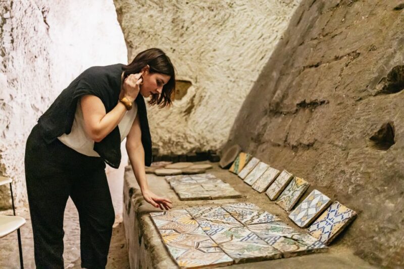 Naples: Spanish Quarters Underground Guided Tour - Key Points