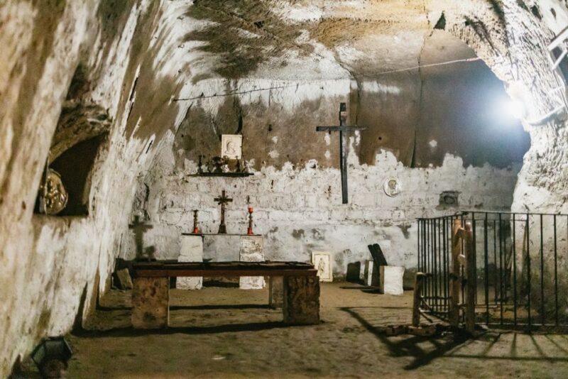 Naples: Spanish Quarters Underground Guided Tour - The Value of the Experience