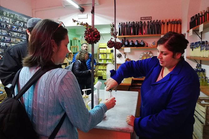 Naples: Street Food and Sightseeing Tour With Local Expert - Traveler Reviews and Experiences