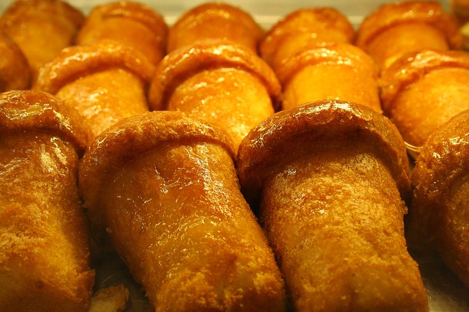 Naples Street Food Tour with Foodie Guide around Historical Center - Why Travelers Rave About This Tour