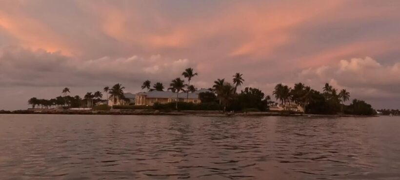 Naples: Sunset Boat Tour with Snacks and Drinks - The Experience in Detail