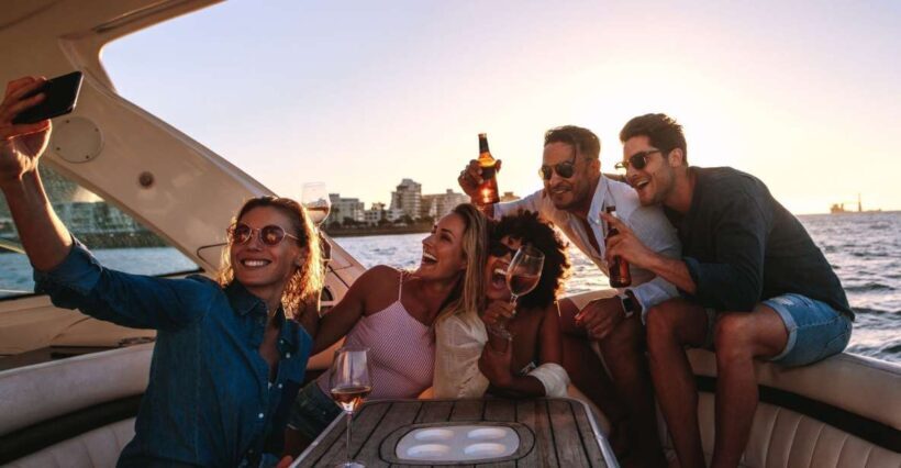 Naples: Sunset Cruise Naples Bay - An In-Depth Look at the Naples Sunset Cruise Experience