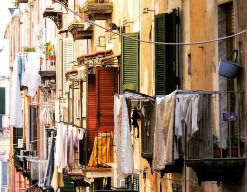 Naples: The Spanish Quarters, Street Art and Local Market - Key Points
