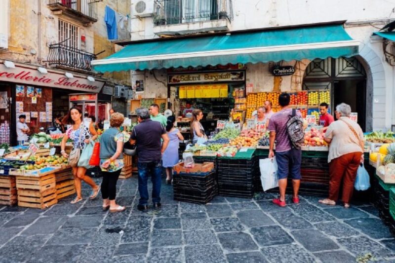 Naples: The Spanish Quarters, Street Art and Local Market - The Spanish Quarters: A Densely Populated Neighborhood