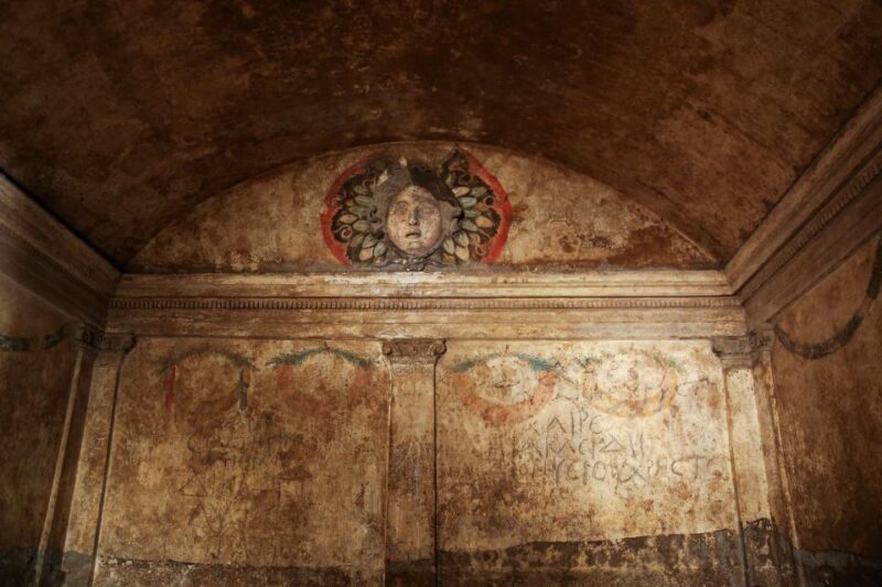 Naples: the Upside Down Tour of the Underground City - Cultural Context and Local Fascination