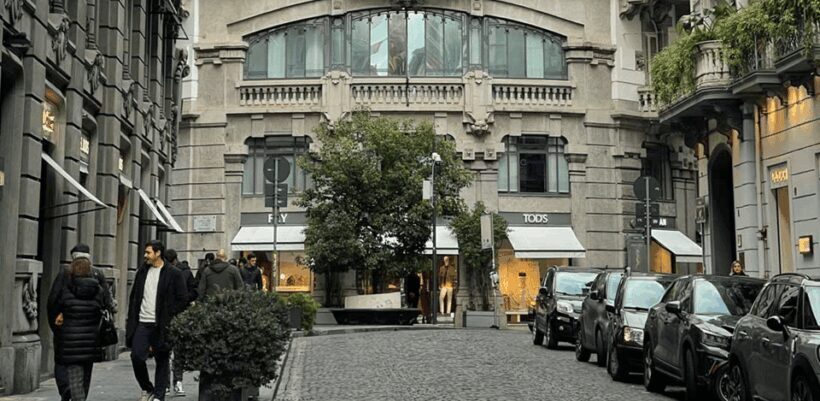 Naples: tour in Vomero and Chiaia with funicular railway - The Sum Up