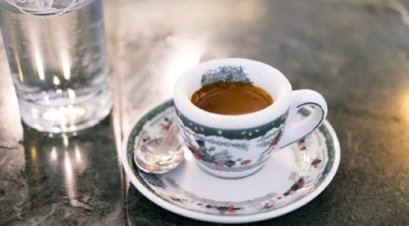 Naples: walk through the city's alleys with local guide - Exploring Naples with a Local Guide
