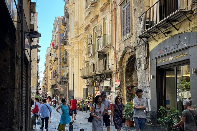 Naples Walking Stress-Free Tour: Between Legends and History - Unveiling the Secrets of the Church and Monastery of Santa Chiara