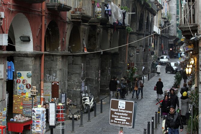Naples Walking Tour of the Historical Center - Exploring the Sanità District