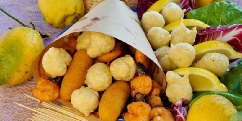 Napoli street food walking tour - Exploring Naples on Foot: The Itinerary Breakdown