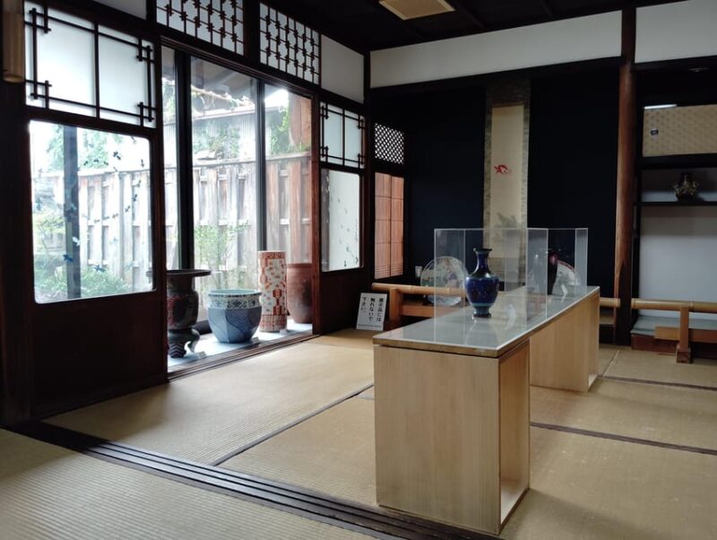 Nara: Discover Koriyama's Goldfish Charm - 2-Hour - Goldfish Street: Exploring Traditional Shopfronts