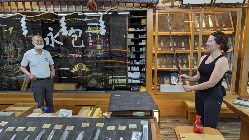 NARA E-BIKE / OSAKA HISTORY FOOD : ULTIMATE COMBO - Hidden Museum Experience
