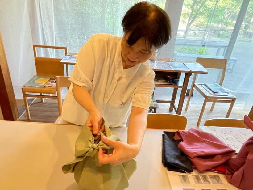 Nara: Guided Tour with Furoshiki Experience and Lunch - Exploring Nara’s Highlights