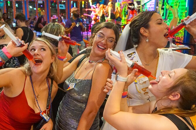 Nashville Bar Crawl with VIP Club Entrance and Bonus Shots - What Makes the Tour Stand Out?