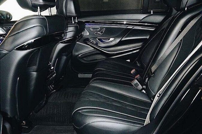 Nashville Departure Chauffeur Driven Transport by Executive Sedan - Who Should Book This Service?