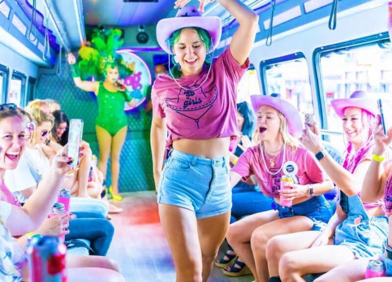 Nashville: Drag Queen Party Bus w/Games, Dancing & Drag Show - Overall Impression