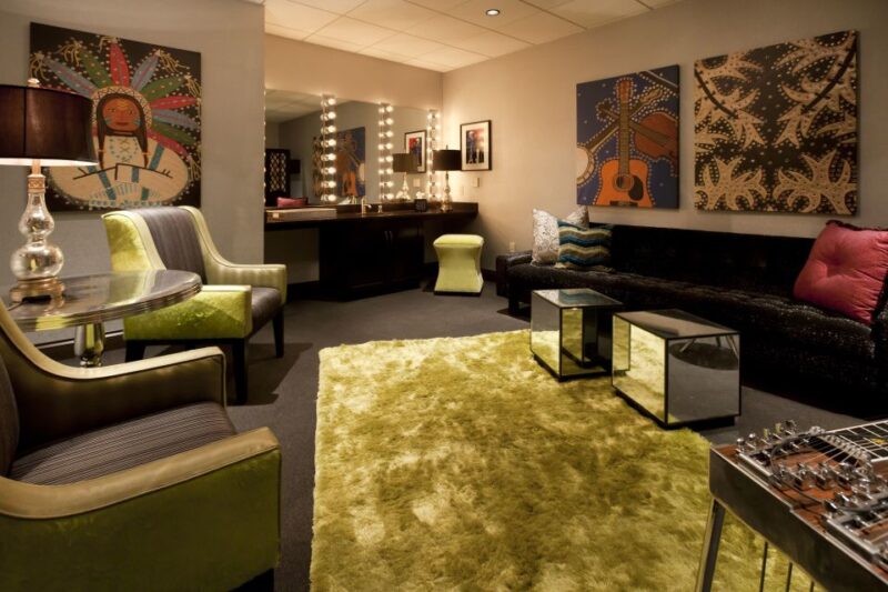 Nashville: Grand Ole Opry Backstage Tour - Authenticity and Experience