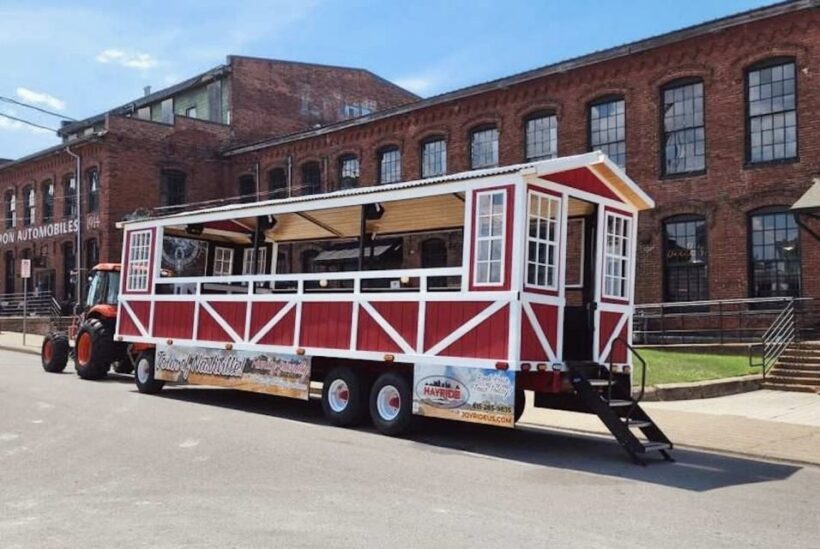 Nashville: Guided Hayride Tractor Ride and Sightseeing Tour - The Sum Up