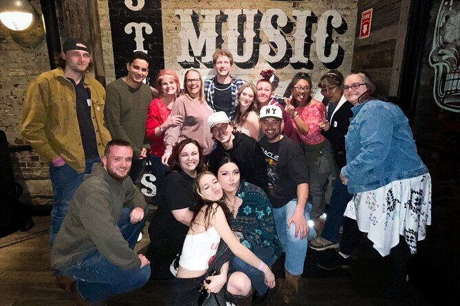 Nashville Live Music Bar Crawl with Local Venues & Drink Specials - Starting Point: Alley Taps in Printer’s Alley