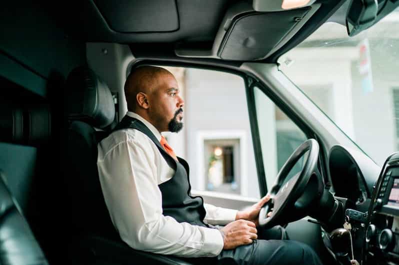 Nashville: Luxury Limousine Transportation - Key Points