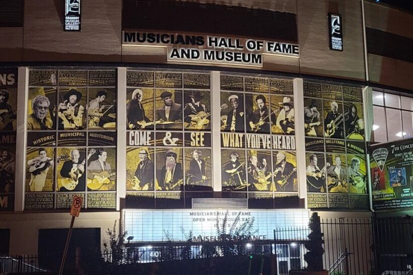 Nashville: Music City Nighttime Trolley Tour - Practical Details