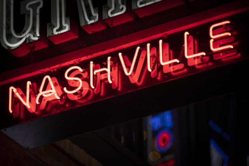 Nashville: Seeking Spirits Haunted Pub Crawl - An Introduction to the Haunted Side of Nashville