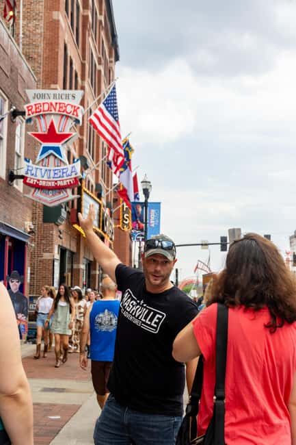 Nashville: The Ryman, Tootsies, Broadway, & Printer's Alley - A Closer Look at the Tour Itinerary