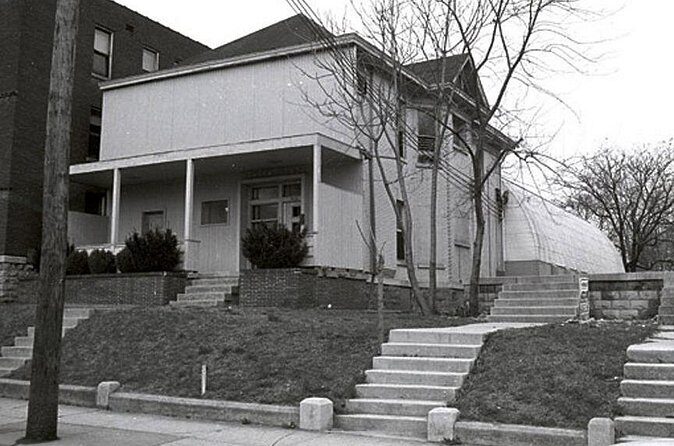 Nashville Walking Tour of Music Row with Former Music Biz Pro - FAQs