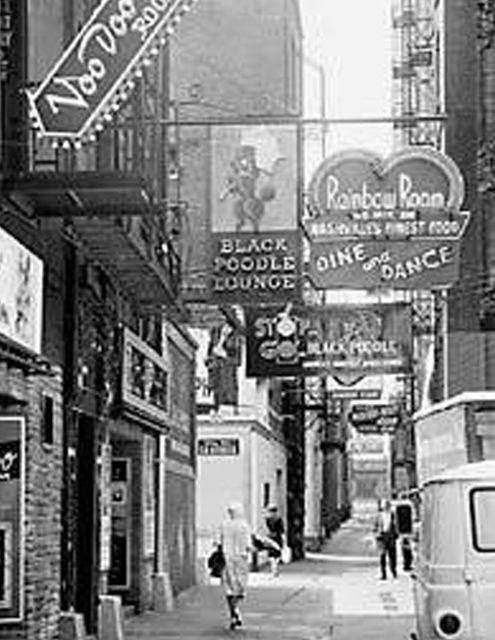Nashville's Haunted Spirits Murder & True Crime Pub Crawl - Is This Tour Worth It?