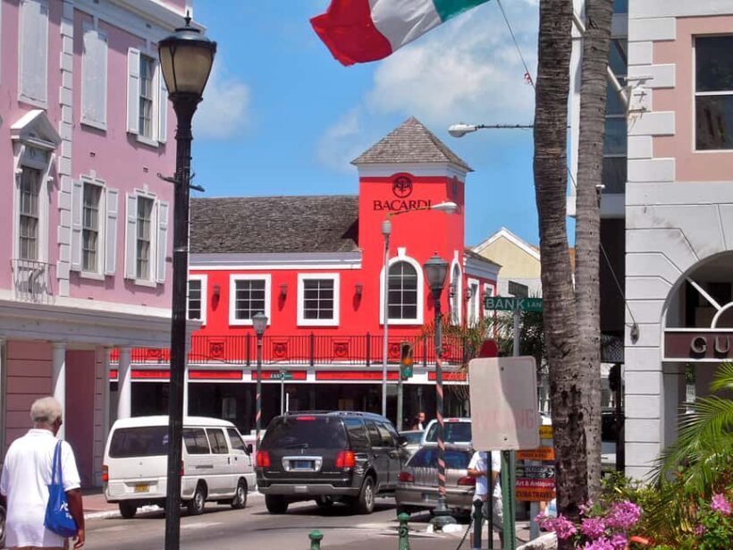 Nassau: Cultural Walking Tour of Downtown Nassau Attractions - Introduction to the Tour Experience