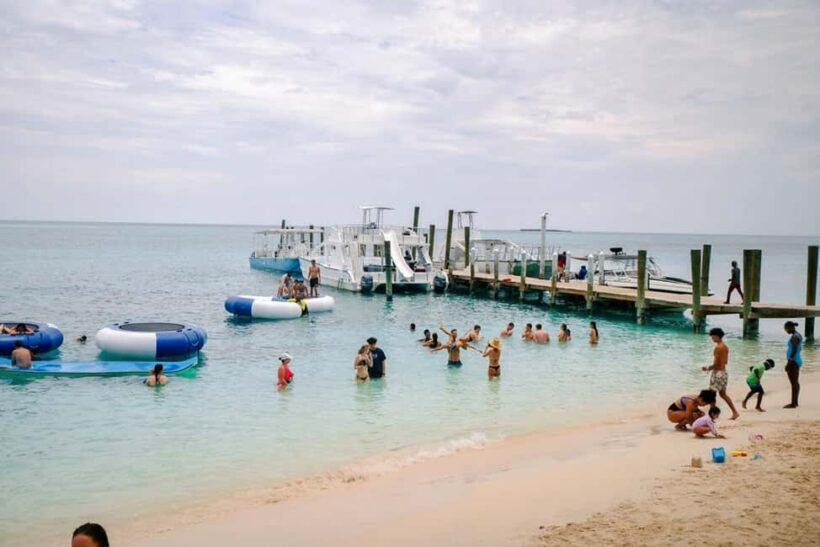 Nassau: ROSE ISLAND PERFECT BEACH DAY GROUP GETAWAY - The Return Journey and Drop-offs