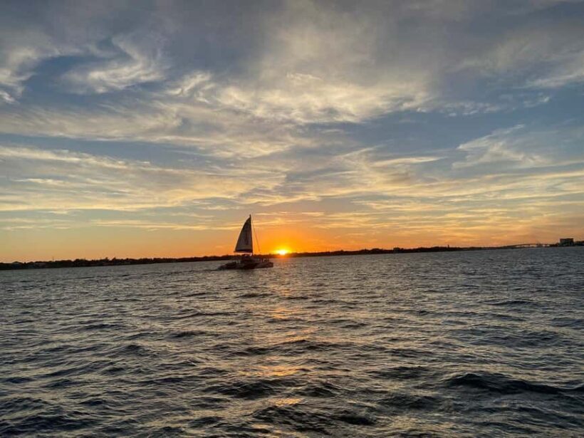 Nassau: Sunset Dinner Cruise - The Sum Up