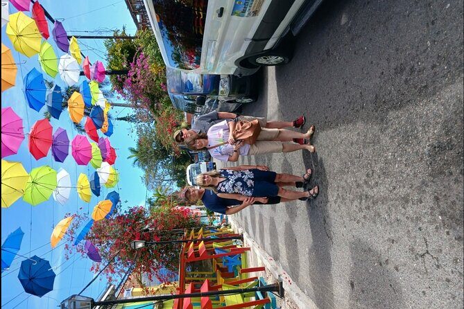 Nassau's Half Day Bus City Tour: Guided Tour with Free Samples - Key Points