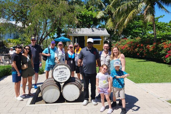 Nassau's Half Day Bus City Tour: Guided Tour with Free Samples - Who Should Consider This Tour?