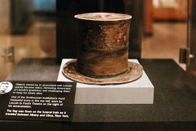 National Archives + American History Museum Exclusive Guided Tour - Analyzing the Value