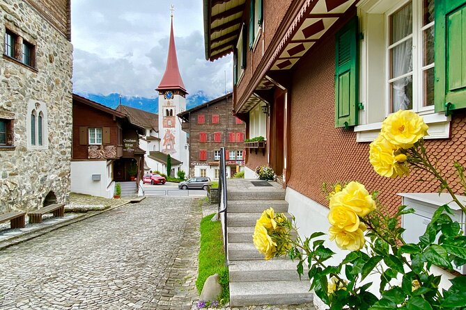 Natural Wonders of Switzerland: Private Day Tour From Zurich - Exceptional Local Guides Enhance Your Experience