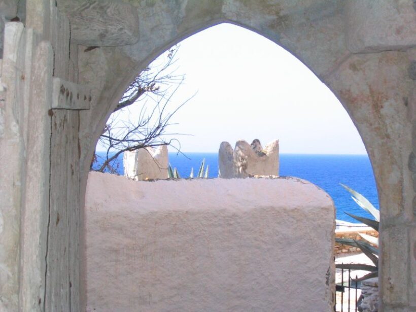 Naxos Castle Walking Tour and Sunset at the Portara - An Authentic Stroll through Naxos Old Town