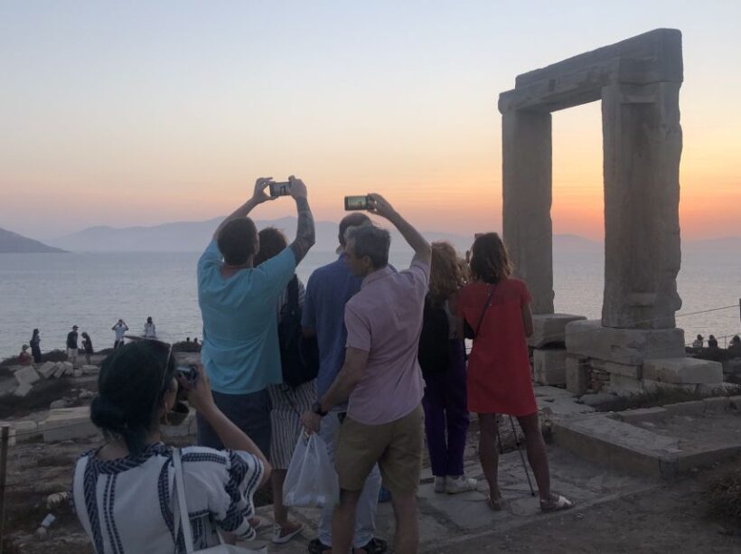 Naxos: Old Town, Castle & Portara Guided Sunset Tour - The Itinerary Breakdown