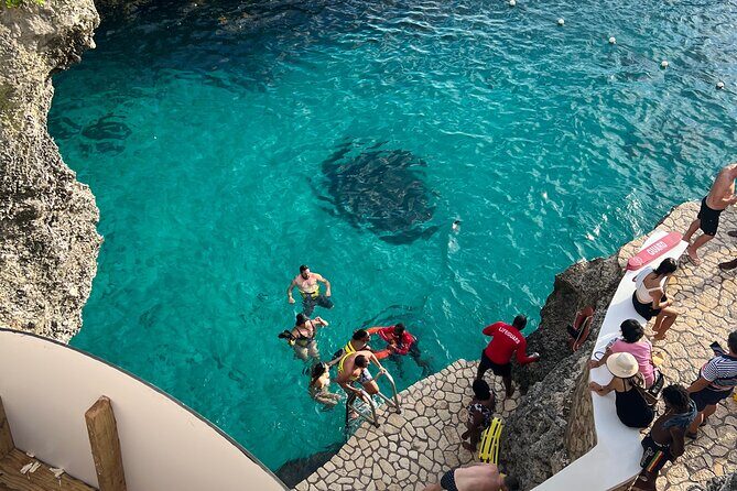 Negril 7 mile Beach, Party Catamaran Cruise and Ricks Cafe Combo - FAQ