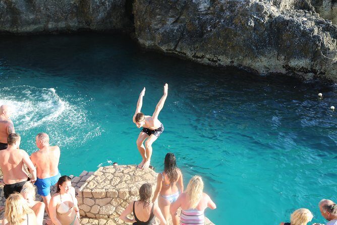 Negril 7 Mile Beach & Ricks Cafe Sunset Tour (Private ) - Discovering the Best of Negril: What’s Included and What to Expect